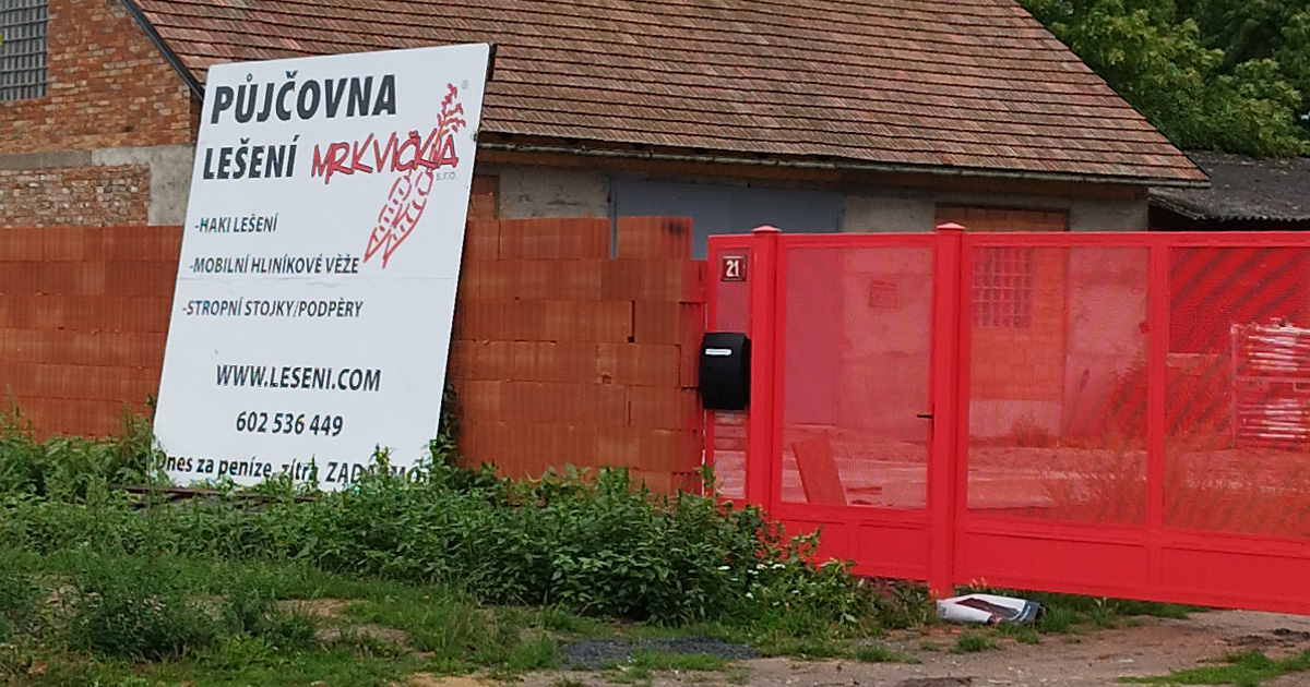 Půjčovna lešení systému HAKI | NUVIA Služby s.r.o.